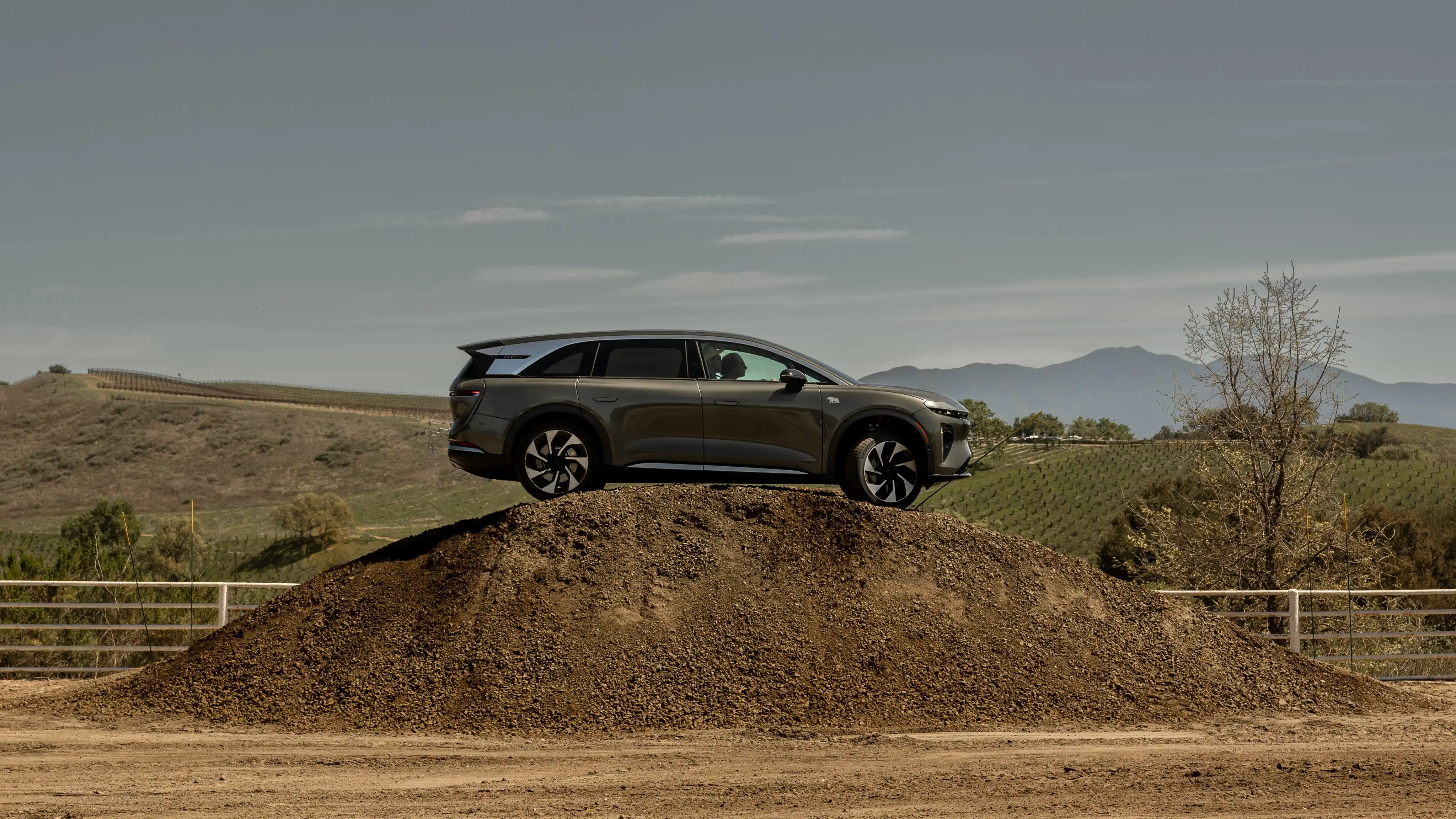 Lucid Cuts Annual Production Target For Second Time in 3 Months | EV