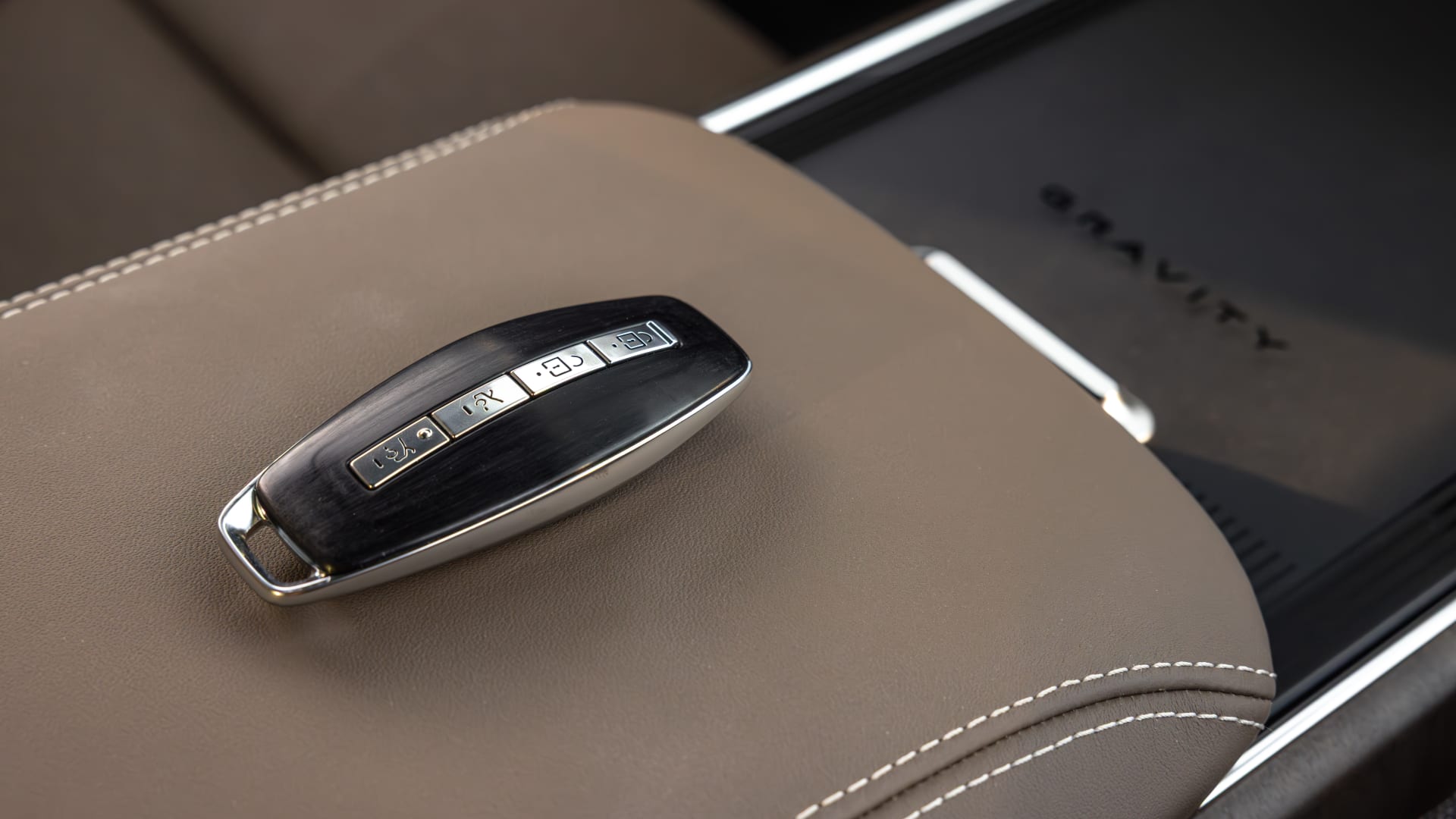 Lucid Rolls Out OTA Key Fob Update to Fix Gravity Recognition Issues | EV