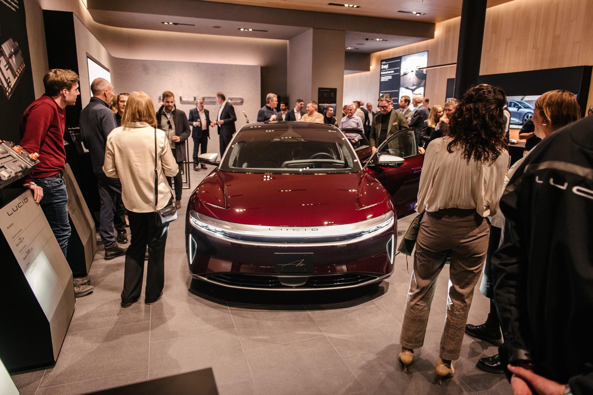 Lucid Sells 0 EVs in Norway For Second Consecutive Month | EV