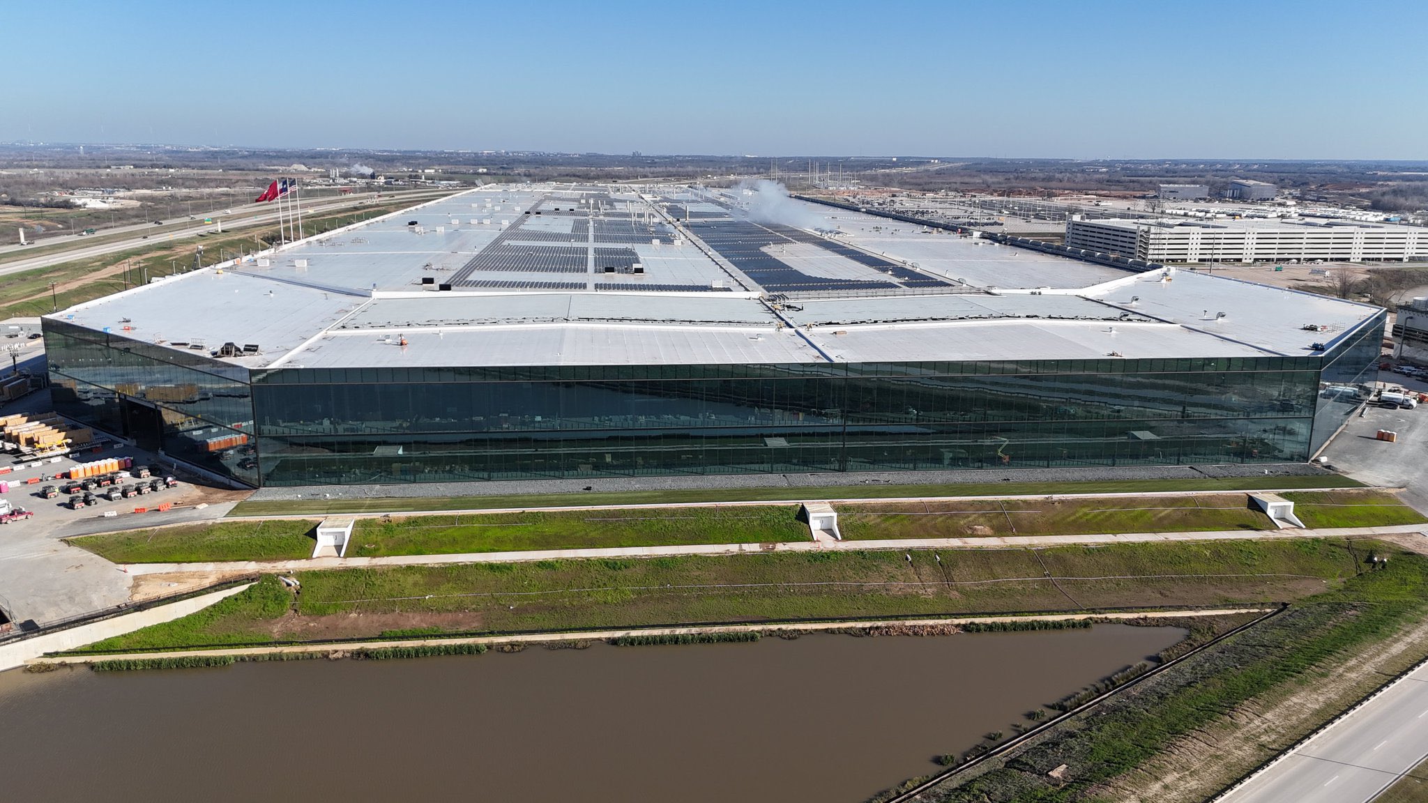 TD Cowen Reaffirms Tesla's Buy Rating After Testing FSD V14, Visiting ...