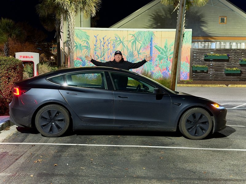 Tesla's FSD V14.2 Handles Entire 2,700-Mile Coast-to-Coast US Roadtrip | EV