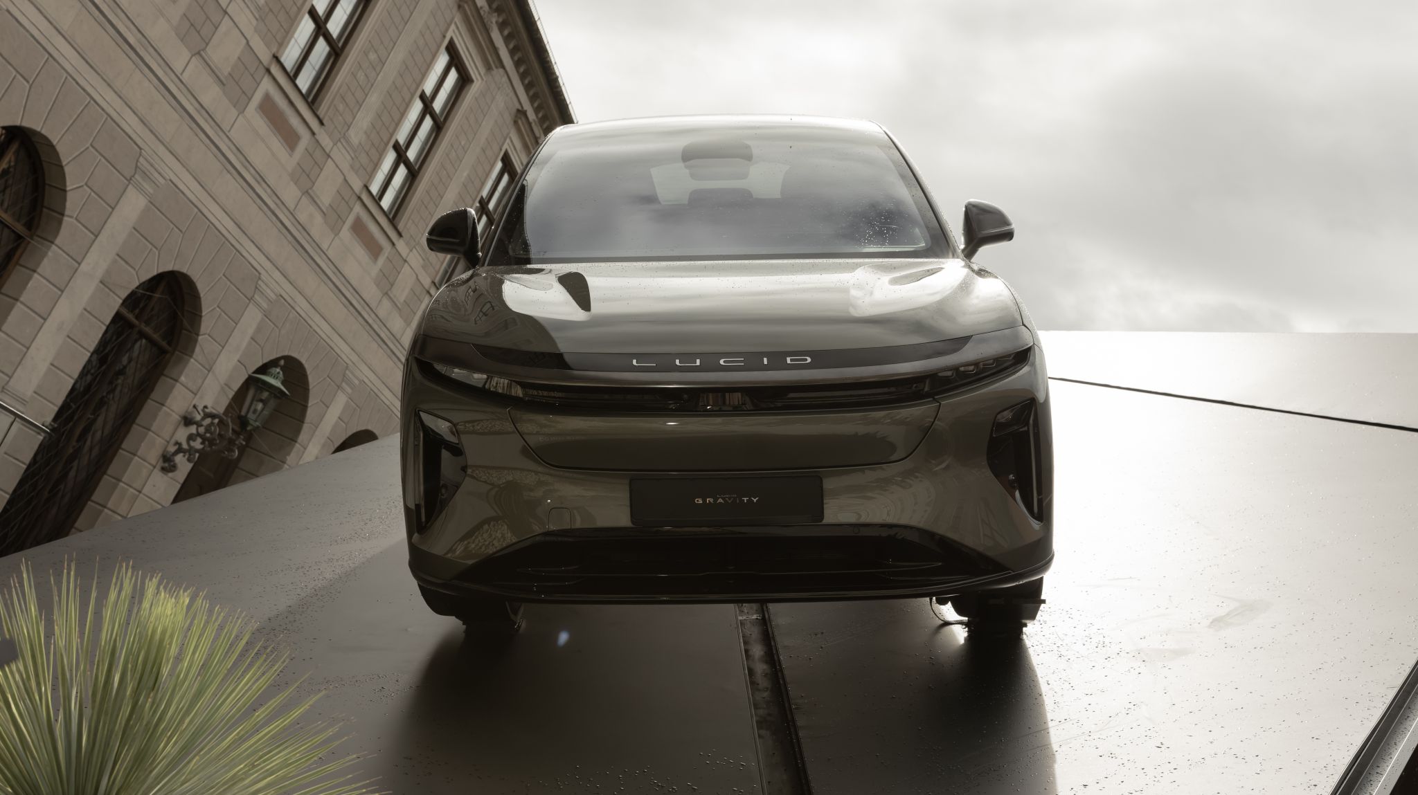 Lucid CFO Confirms Sales Record in Q4, Says Orders Match Expectations | EV