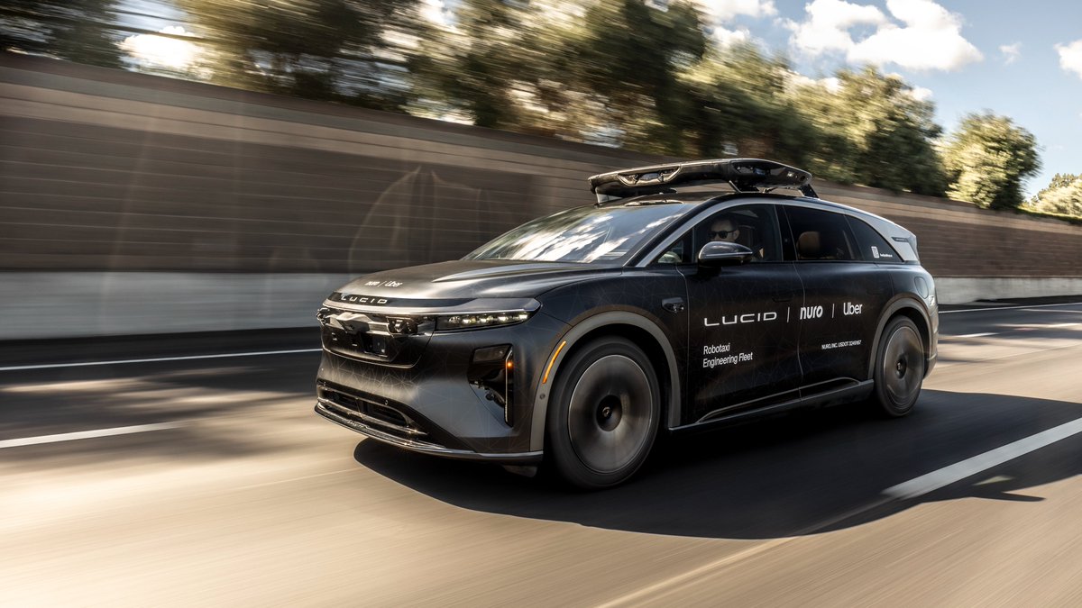 Lucid CEO Compares Autonomy Strategy to Apple's Approach With Intel ...